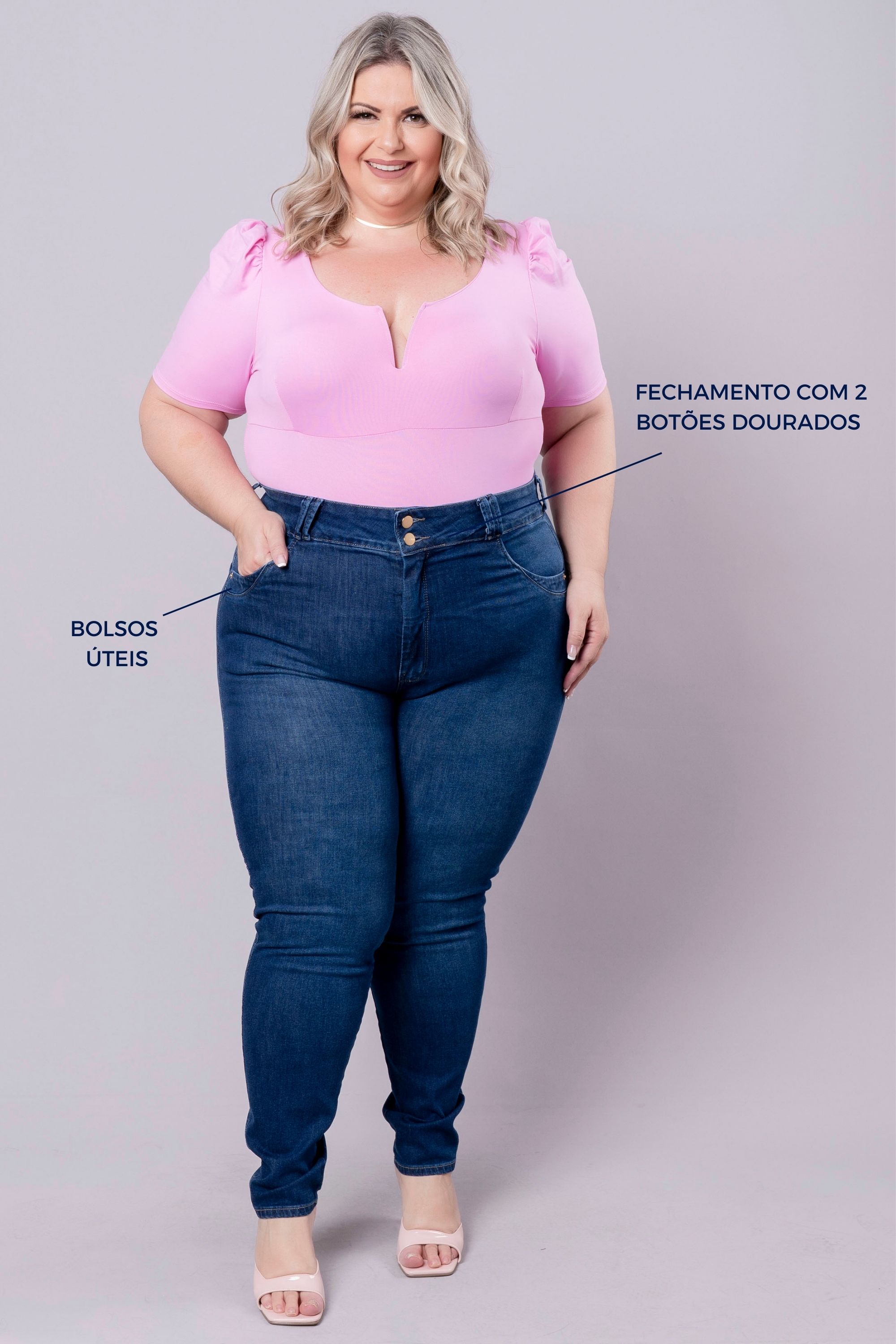 Calça Jeans Feminina Plus Size com 2 Botões Dourados para Revenda